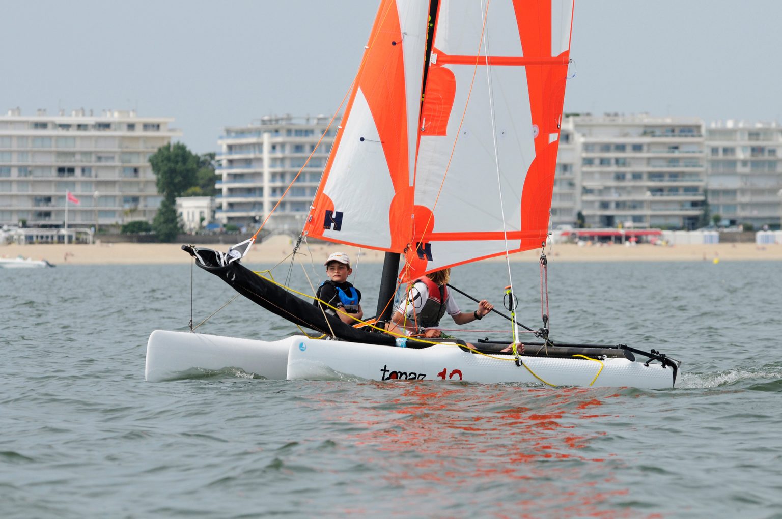 Topaz 12 – 7 950 $ – Voiliers Topper Canada